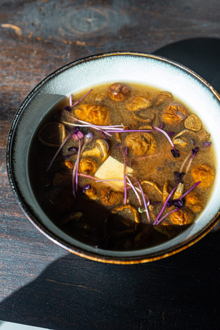 Hoe maak je misosoep met gedroogde nameko paddenstoelen? - Eclo ...